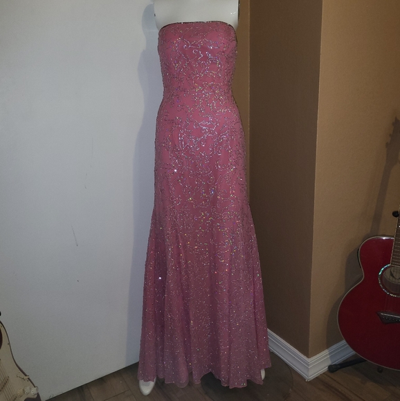 Sean Collection | Dresses | Xs Strapless Pink Prom Dress Wsilver ...